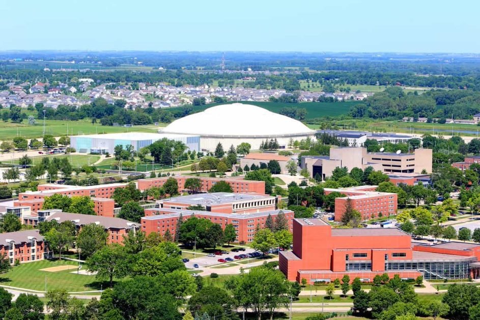 19 Best Things To Do In Iowa City - Travelistia