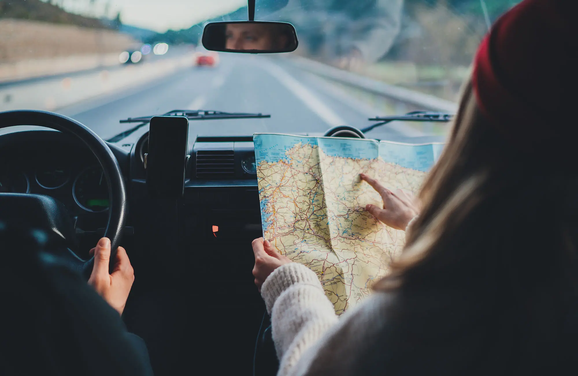 The Ultimate Car Checklist for a Memorable Road Trip - Travelistia